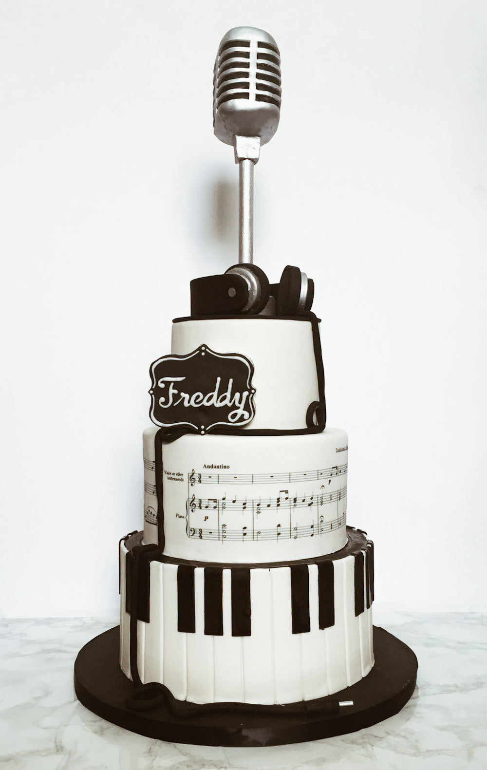 Microphone Birthday Cake Ideas Music Theme Cakes | Cakes For Music