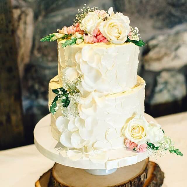 Rustic Flower Wedding Cake